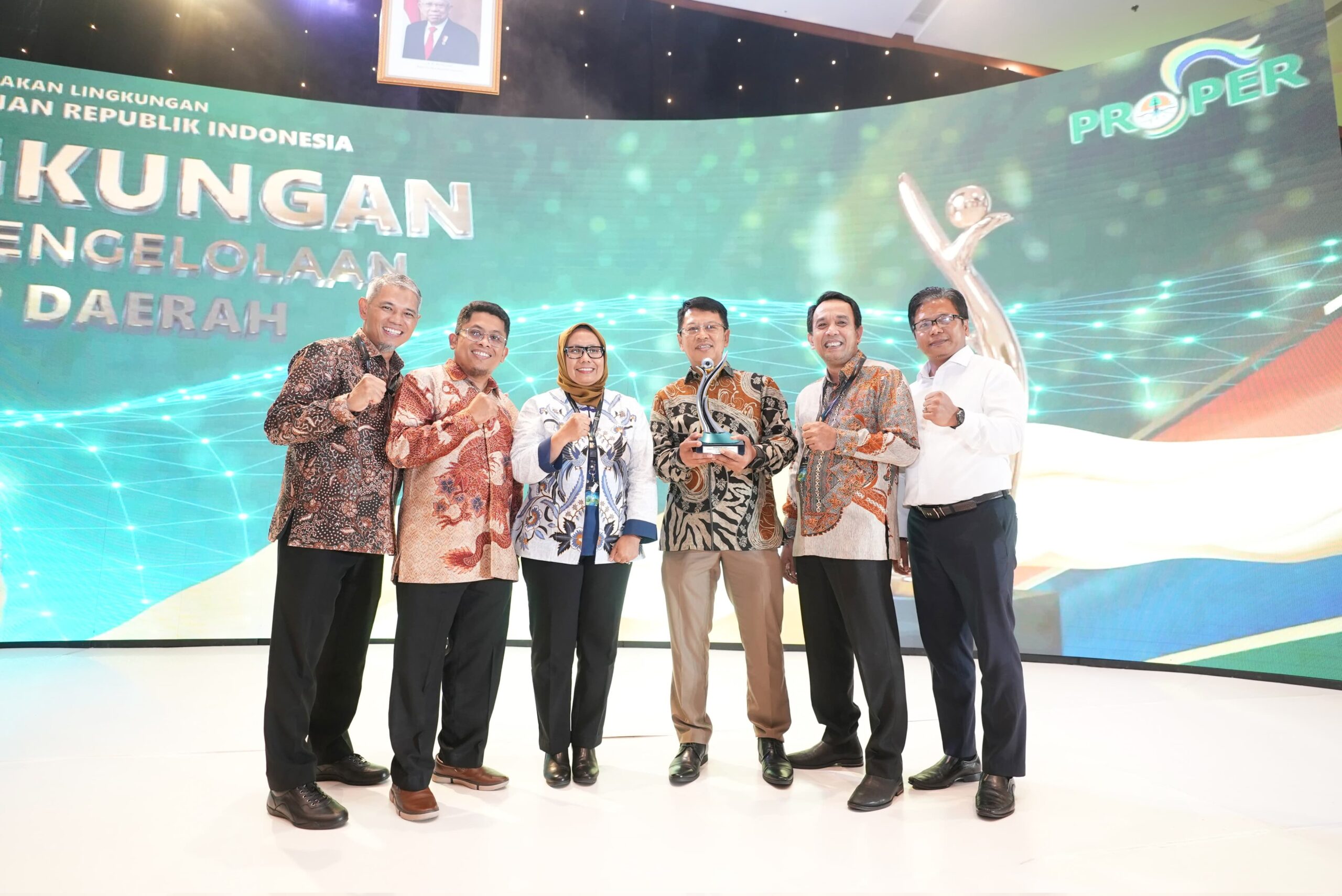 Semen Tonasa Peroleh Predikat Hijau Pengelolaan Lingkungan 2023 ...